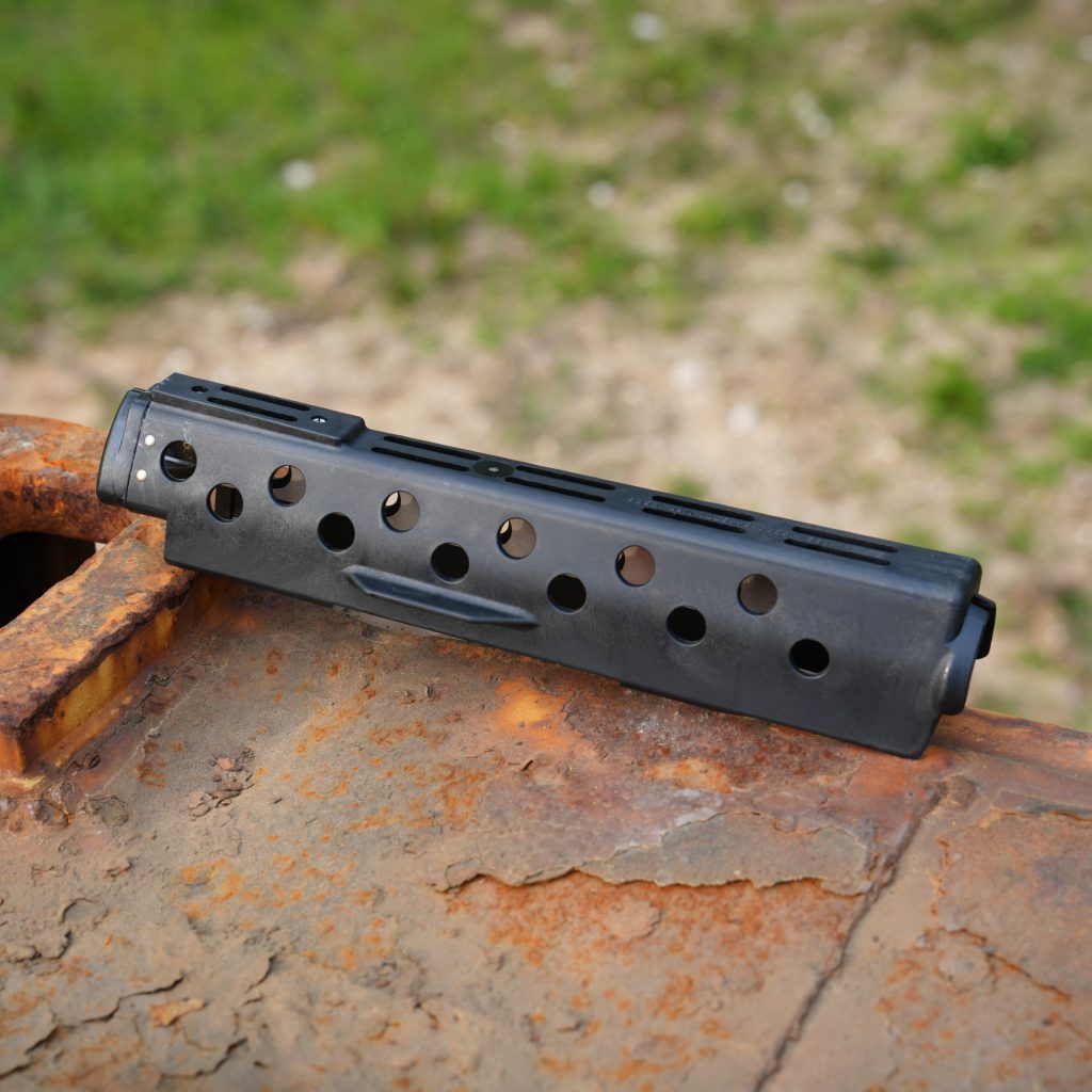 AirTronic USA Surplus Drop In M203 Handguard & Heatshield for M16 ...